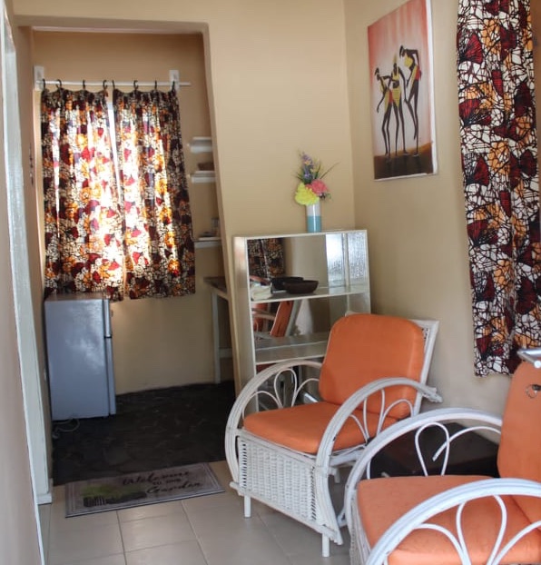 Stand alone, Single Bedroom, fully furnished, Air conditioned Studio ...